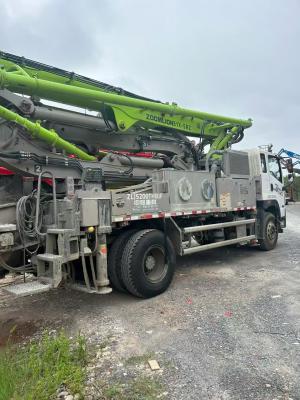 China 8x4 Drive Type Concrete Pump Trucks Featuring Perbunan Viton Viton Seals and Overall Dimensions 10-14 M by 2.5 M by 3.5 M for Pumping for sale