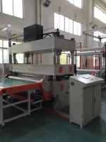 China Automatic Continuous Carpet Cutting Machine Energy Saving And Reduce Cost for sale