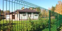 China Galvanized Steel Metal Garden Fences Panels outdoor PVC Coated V Bending 3d Curved Welded Wire Mesh fence for sale