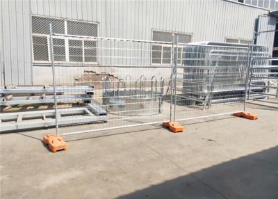 China Mobile Metal 4.0mm Temporary Steel Fencing Hot Dipped Galvanized With Base for sale