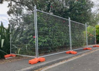 China 3.0mm Steel Site Fencing Welding Hot Dip Galvanized Metal for sale