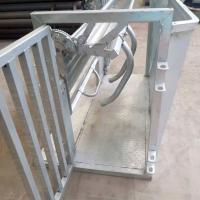 China Smooth Galvanized Sheep Treatment Turnover Crush Catcher For Vet for sale