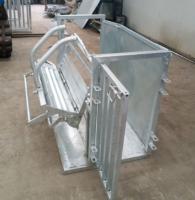 China Smooth Galvanized Sheep Treatment Turnover Crush Catcher For Vet for sale