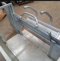 China Smooth Galvanized Sheep Treatment Turnover Crush Catcher For Vet for sale