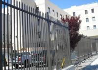 China Metal Anti Corrosion 210cm Tall Flat Top Tubular Fencing For Parks for sale