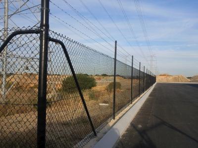 China Black Pvc Coated 5 Foot Steel Chain Link Fencing Lightweight for sale
