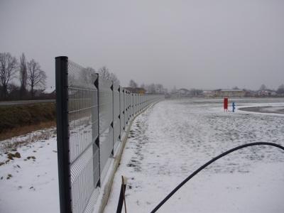 China Anti Aging 1.8m Height Welded Wire Mesh Fencing For Boundary Wall for sale
