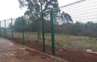 China OEM Black 10ft High Welded Wire Mesh Fencing Clear View for sale