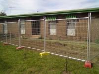 China ISO9001 8foot Wide Temporary Steel Fencing For Residential Security for sale