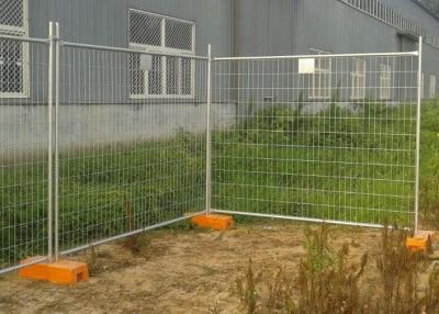 China Outdoor 2400mm Wide Temporary Steel Fencing Corrosion Resistant for sale