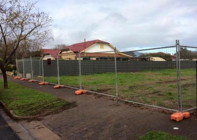 China 3mm Diameter Wire 7ft High Temporary Security Fence Panels For Playground for sale