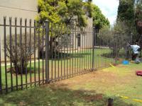 China Green H2100mm Security Palisade Fencing With Triple Pointed Top for sale