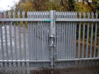 China W Section Industrial 4ft Height Steel Palisade Fencing Anti Corrosion for sale
