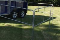 China Mobile Rot Proof 1.35m Tall Livestock Handling Equipment For horse float for sale