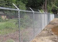 China Diamond Mesh Pvc Coated 4mm Steel Chain Link Fencing With Barbed Wire for sale
