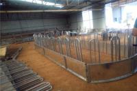 China 2m Steel Pipe Anti Rust Galvanized Hay Feeder Round For Cattle / Horse for sale