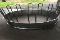 China Cattle / Horse 1.06m Round Hay Feeder Livestock Handling Equipment for sale