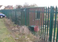 China W Section Steel Palisade Fencing Powder Coating Green 8ft Security for sale