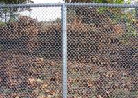 China 6ft Galvanized 11.5ga Steel Chain Link Fencing Diamond Wire Mesh for sale