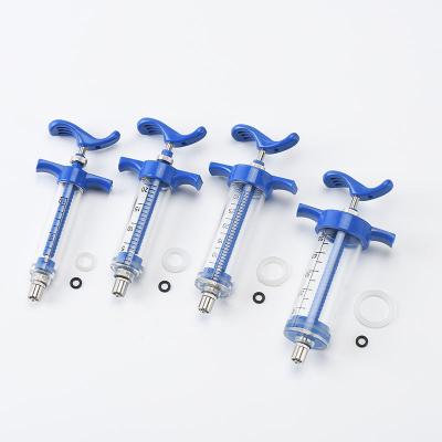 China Easy-to-Use 10 ml 20 ml 30 ml Pet Medicine Dosing Syringe with Side-Grip for Precise Dosing for sale