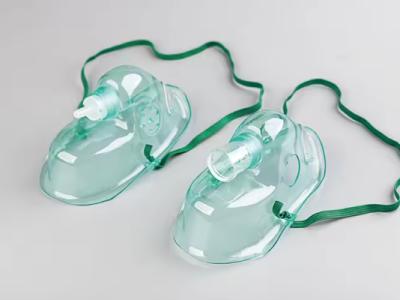 China Medical-Grade Oxygen Mask with Leak-Proof Nebulizer Mask and 6cc/8cc Cup for Effective Respiratory Therapy for sale