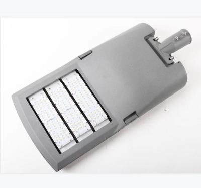 China Two Lens Module 150W Outdoor Led Street Lights Waterproof IP66 Adjustable Bracket for sale
