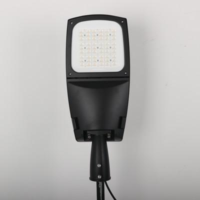 China Aluminum Alloy 30W-200W LED Street Light Fixtures with Lifespan of >50 for sale