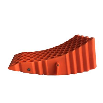 China Heavy-Duty Plastic RV Leveling Ramps Curved Camper Leveler Blocks for Caravans & Trailers for sale