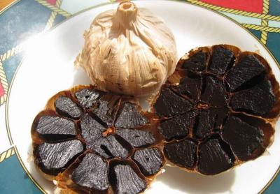 China natural aged black garlic extract liquid for sale