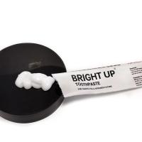 China Hotel Teeth Whitening Dental Kit Toothpaste Toothbrush Set Travel Size Packing for sale