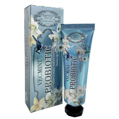 China Brightening Mint Flavor Teeth Whitening Toothpaste with Multiple Natural Ingredients for sale