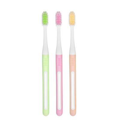 China Factory price high quality Toothbrush Removes Bacteria Deep White oral care with toothpaste for sale