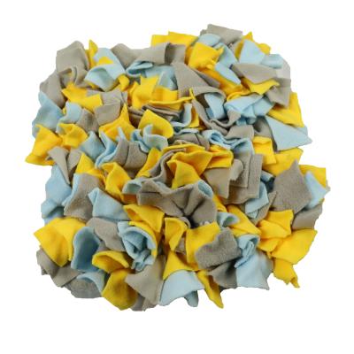 China Chewy Fleece Snuffle Mat Food Dog Training Pet Puppy Soft Slow Feeding Intelligence 35x35cm for sale