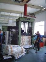 China 3000lbs UN certified bulk bags FIBC of polypropylene 6OZ to 7OZ , customized size for sale