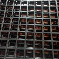 China 1.735m Greenhouse Rolling Tables PE Material Rolling Top Greenhouse Benches For Rose Orchid for sale