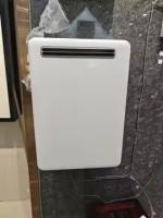 China Outdoor Gas Water Heater 16L Remote Control Ultra Quiet Freeze Protection IPX5 for sale