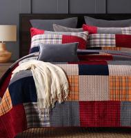 China Holland Velvet Yarn Dyed Fabric Handmade Patchwork Quilted Bedspread Christmas Decorative Bed Cover Embroidery for sale