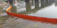 China Heavy Duty PVC Oil Spill Fence Boom 450-1500mm Height 20m Sections for Marine Protection for sale