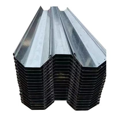 China Q345 Galvanized Steel Rain Gutter 6m 8m Multi-Span Greenhouse System with Lock Channel for sale