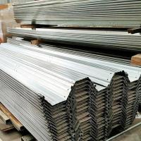 China Galvanized Steel Rain Gutters for Greenhouses - 1.5mm/2.0mm Thickness, 4m/6m Length Options with Custom Sizing for sale