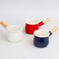 China Handmade Small Enamel Saucepan Fry Pan Casserole Sets 550ml Capacity For Various Cooking for sale