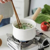 China Sports Enamel Cooking Pot Cookware Set 15cm Saucepan Milk Pot With Wood Handle for sale