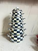 China Porcelain Enamel Casserole Set Turkish Style Enamelled Food Cooking Warmes Pot 18-26cm for sale