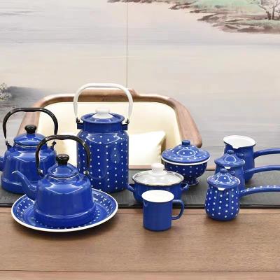 China Customized Color Enamel Kettle Classic Saudi Type Enamel Coating Double Coating Teapot for sale