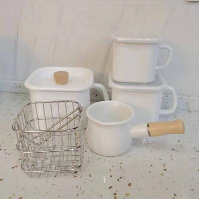 China Enamel Coating Double Coating Cooking Pot 0.6mm Thickness With C Shape Handle for sale