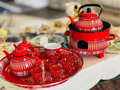 China Customized Color Middle East Arab Enamel Pot Cold Water Bottle Juice Drinks 700ml 1100ml 1500ml 2500ml Portable Kettle Daily for sale