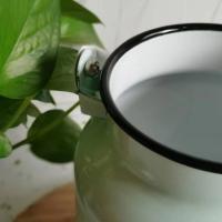 China Sustainable Enamel Milk Can 2.9L 4.2L 6L Milk Bucket Metal Ice Bucket for sale