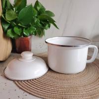 China Thickness 0.5mm Lightweight 350ml 500ml Enamel Camping Mugs Perfect for Travel and Adventure for sale