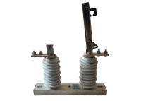 China Easily Installed High Voltage Eletrical Isolator Single Phase Operated In Outdoor Electrical Distribution System for sale