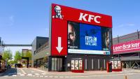 China 975W/M2 AC240V Outdoor LED Advertising Screen P4 320*160mm SMD1921 for sale